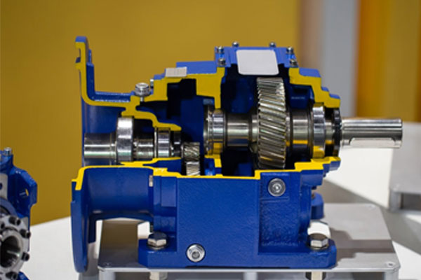 What is Helical GearBox? - Speedo Gear Pvt Ltd.